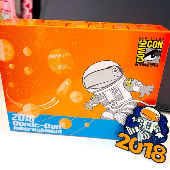 SDCC | Art | Sdcc 28 Collector Pin And Box | Poshmark